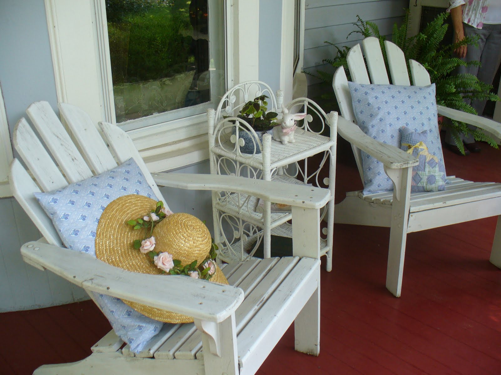 The Country Diary of a Southern Lady: A Beautiful Porch and Garden