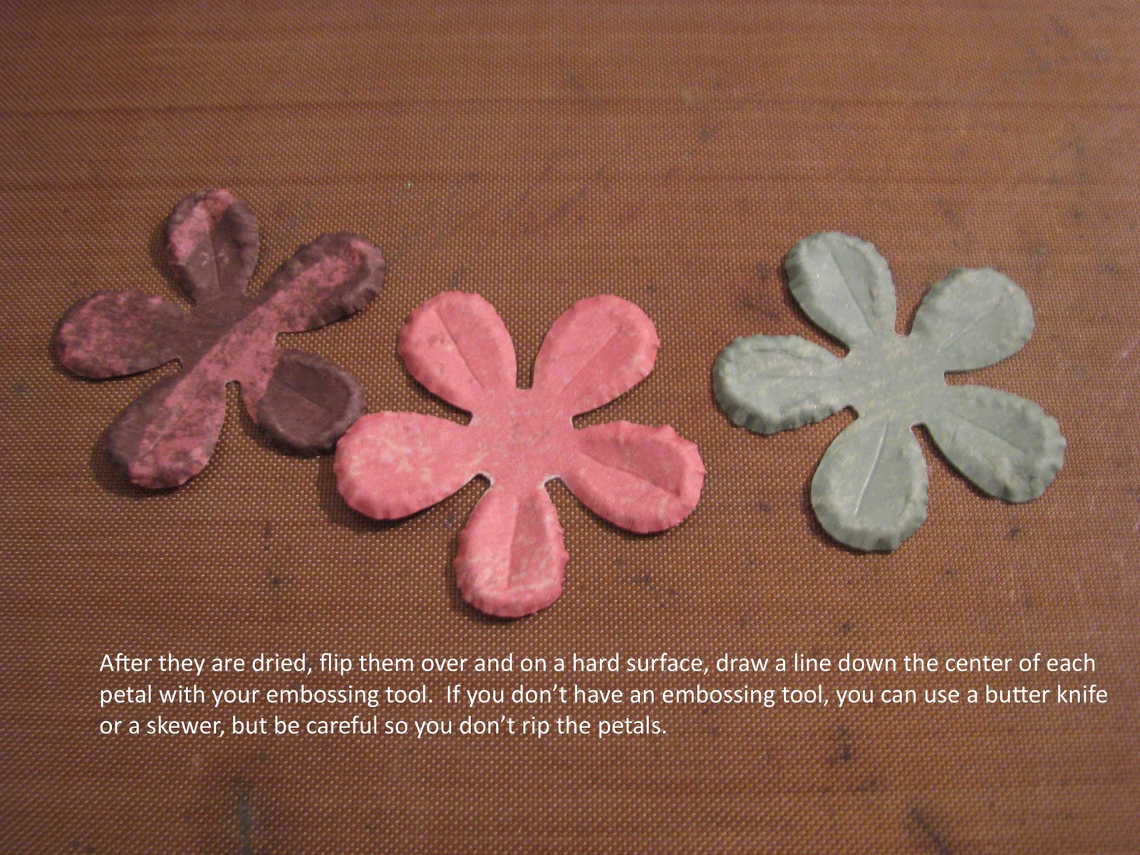 Stars 'N' Sparkles, Blooms 'N' Bling: Pinched Rose flower tutorial