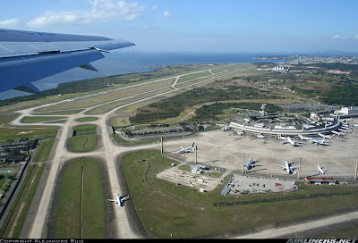 Muitas Fotos e Vídeos do mundo da aviação.....: SBGL Terminal 1 Pista ...