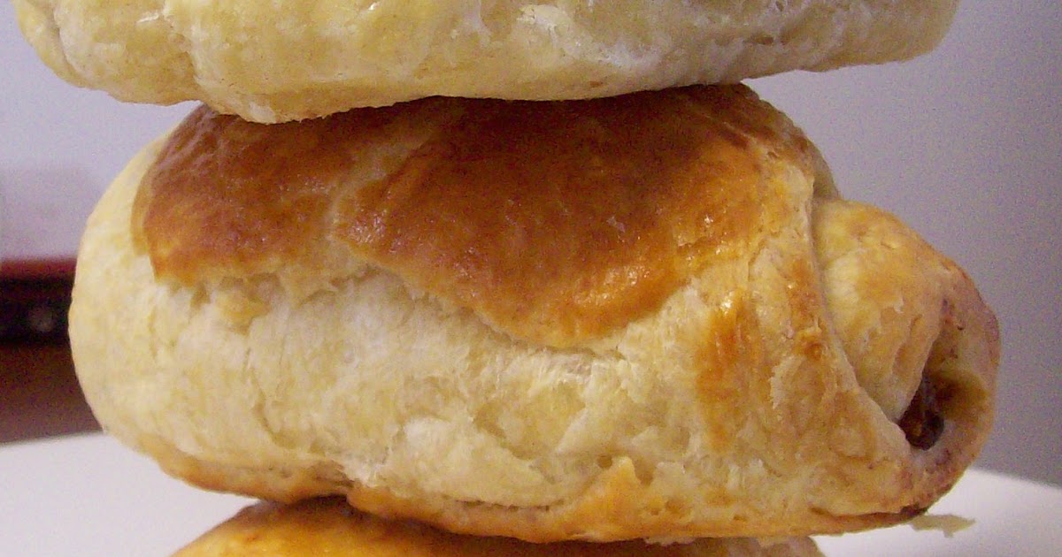 Hana's Bakery: Layered Bread with meat filling