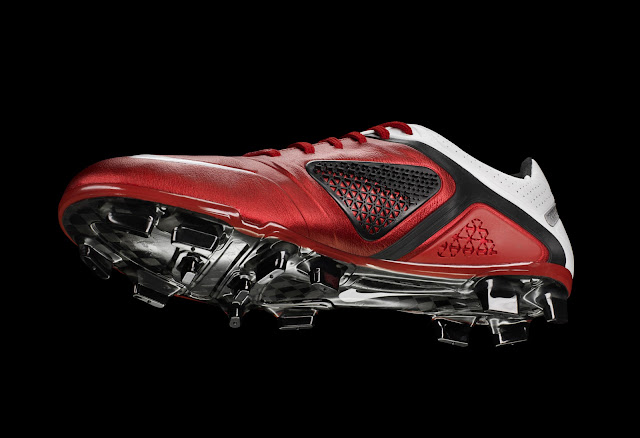 Nike Passeig de Gracia: Take Control: CTR360 II Elite