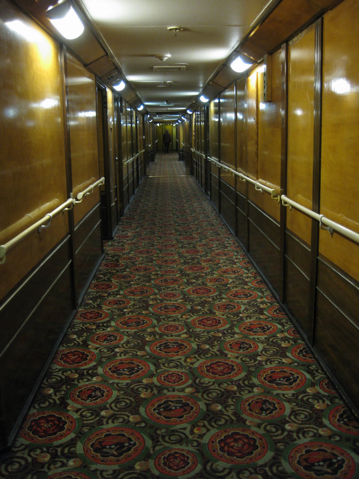 blabbers: carpet muncher?