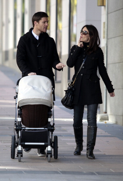 Football Bebe: Xabi Alonso and Family - Out and About In Madrid
