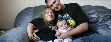 The XO Directory: Cristianne Ray, World's Smallest Mom/Mum at 2ft 7 in