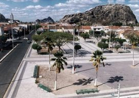 CIVITATE : VISITE QUIXADÁ - A TERRA DOS MONÓLITOS