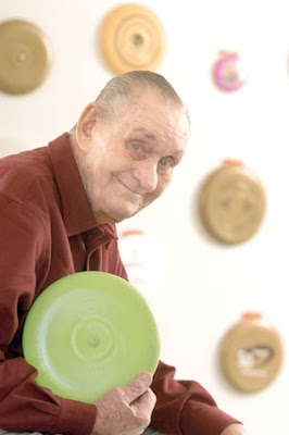 busplunge: Fred Morrison, Creator Of Frisbee, 1920 - 2010