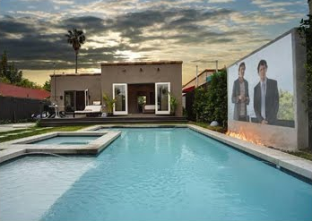 WASTING MY PRETTY: TONI COLLETTE BOUGHT A NEW HOME FOR HER BIRTHDAY!!