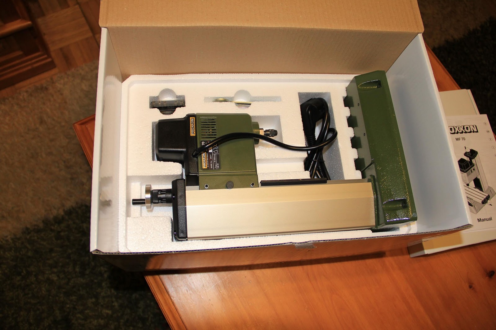 Argobot: Fresadora Proxxon MF70