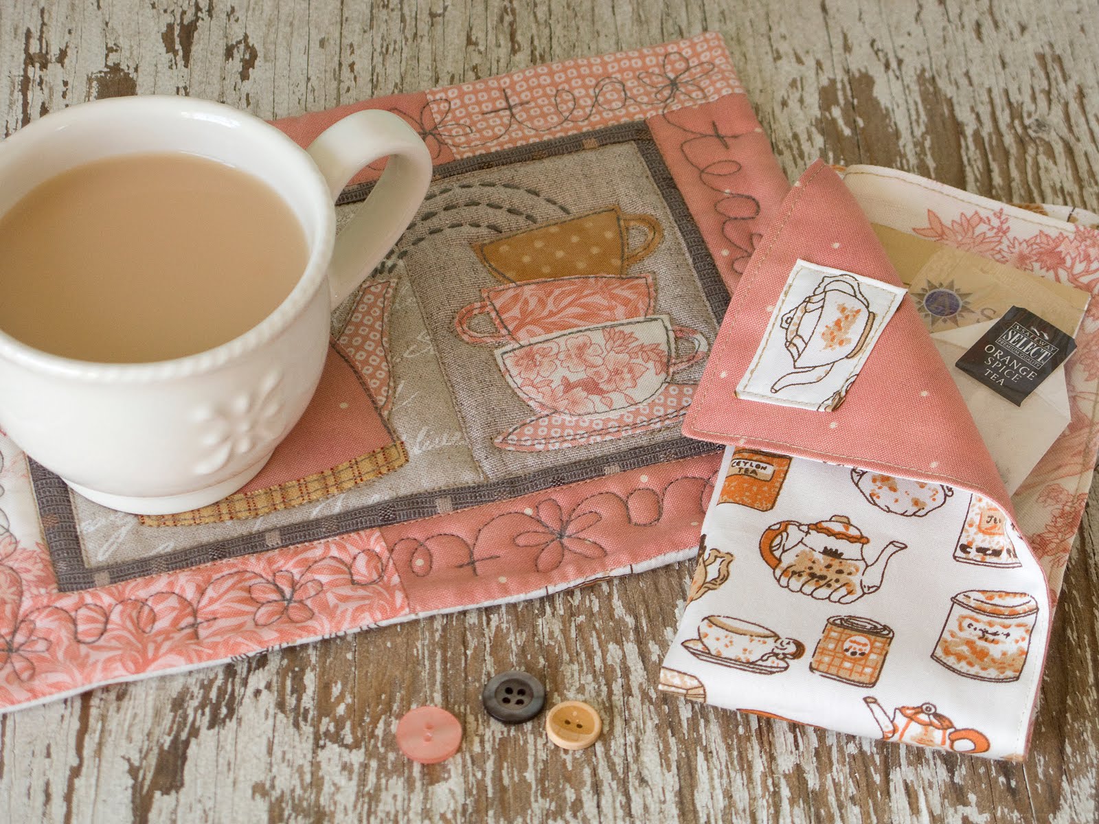 PatchworkPottery: Mug Rugs