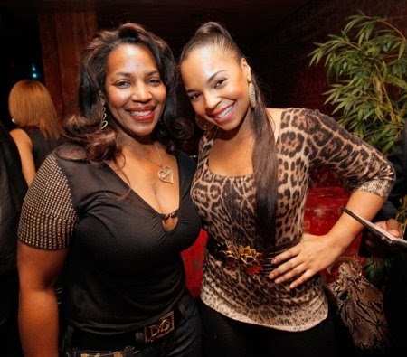 Urban Paparazzi - Love the Limelight...: Ashanti & Her Mother's Night ...