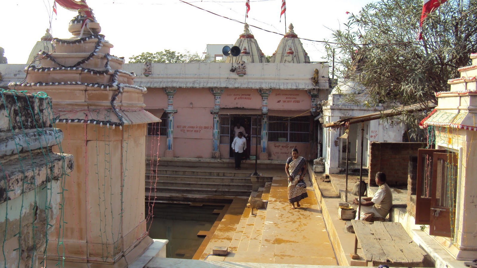 pilgrimages: trip to Gujrat