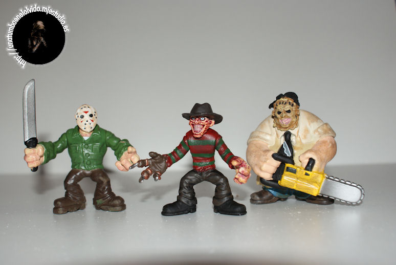 Tiny Terror | Una tumba en el olvido