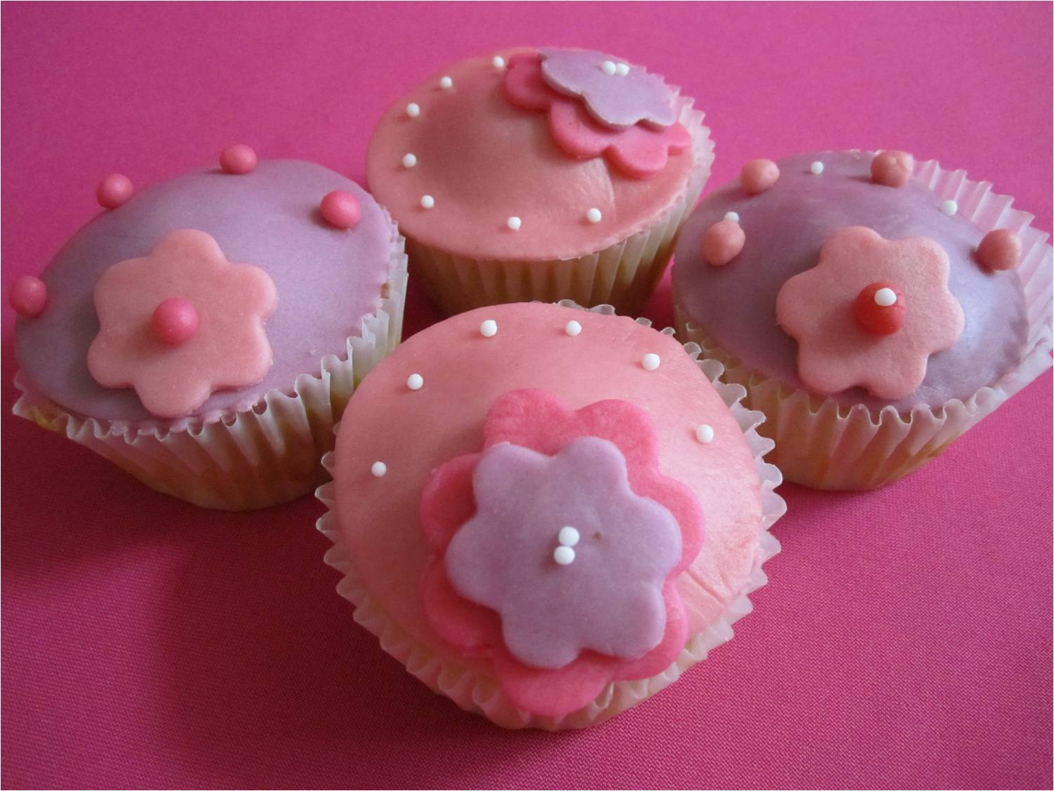 Cinnamon Reposteria: Cupcakes con Fondant