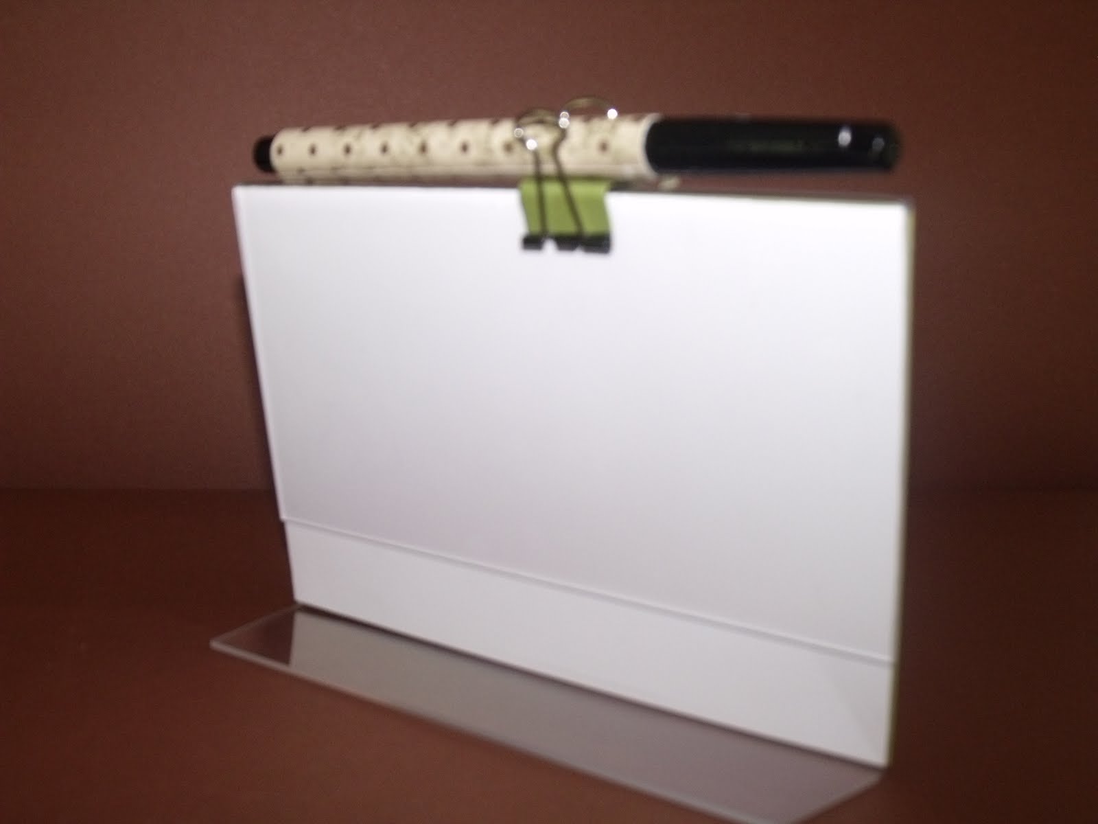 Pink Paper Paradise: Post it Note Frame