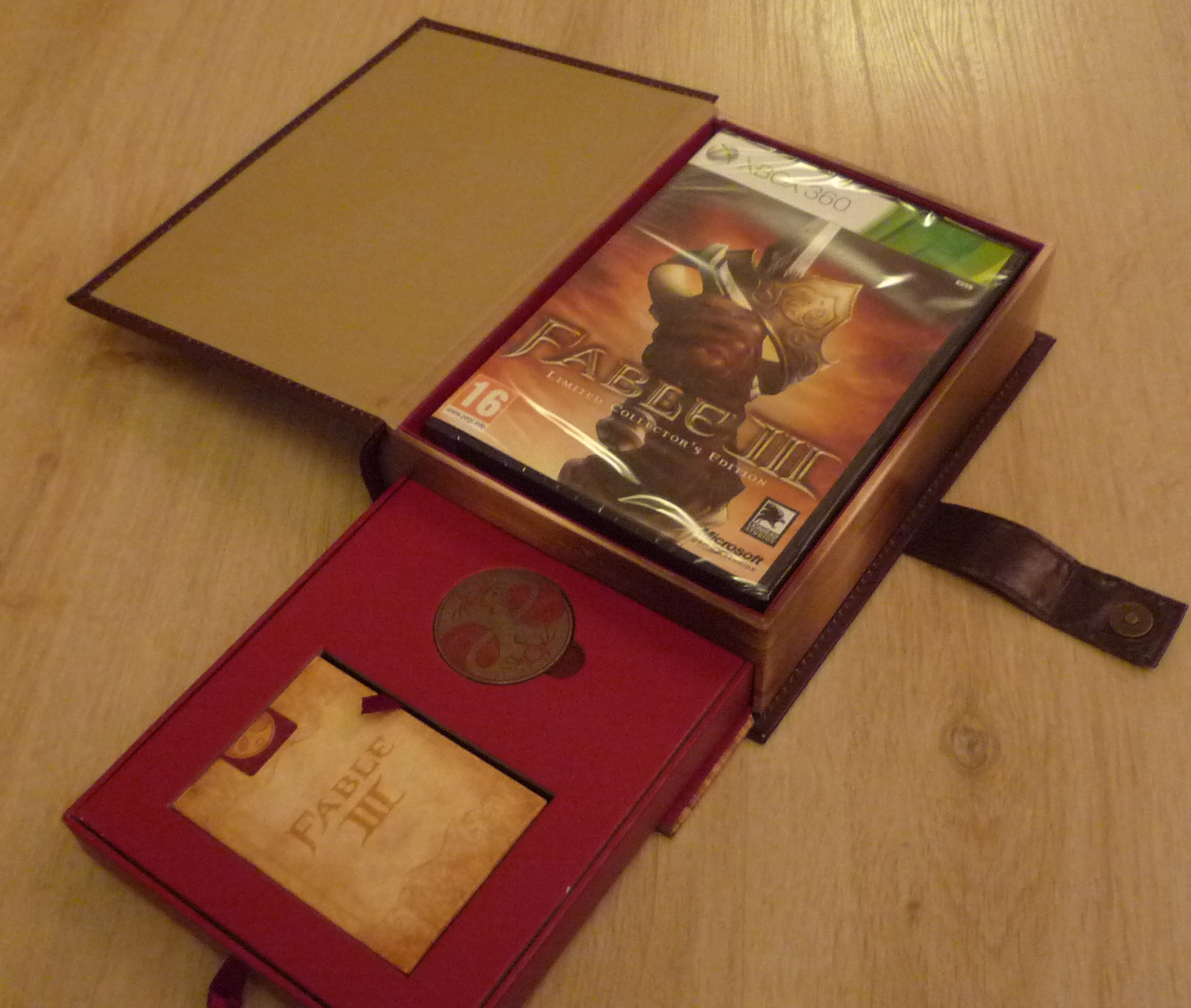 30-something gamer: Fable 3 Limited Collector's Edition unboxing