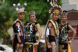 easynomad@malaysia: Culture & Heritage - Traditional Attire