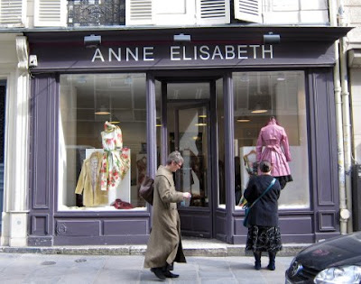 paris breakfasts: French Bows