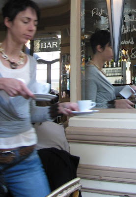 paris breakfasts: What to wear in Paris?