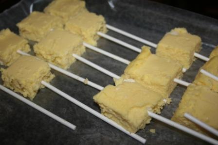 Two Bears Farm and the Three Cubs: Cheesecake Pops, A Tutorial