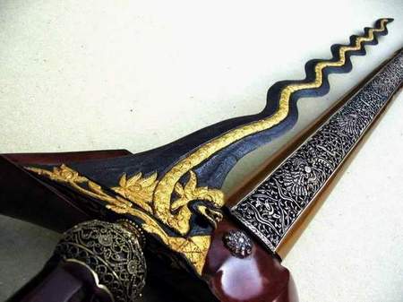 Holidays in Indonesia: Keris is a spiritual culture of heritage