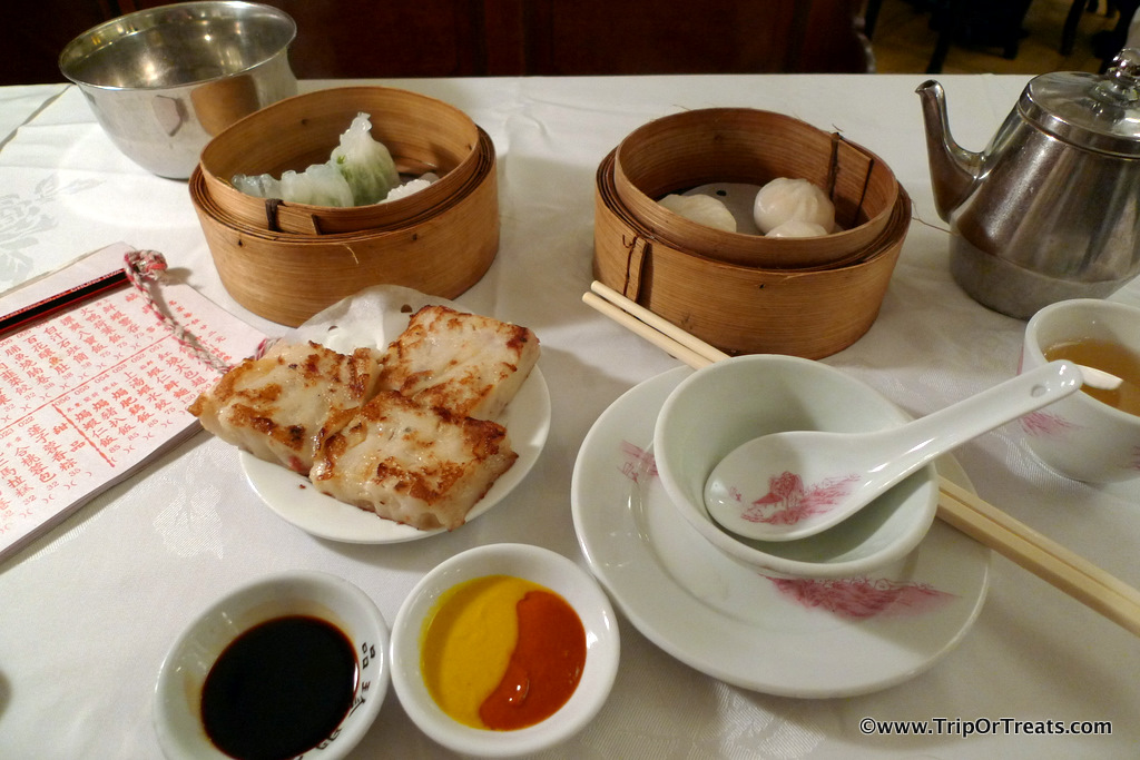 Trip or Treats: HK Stopover: Yum Cha at Luk Yu