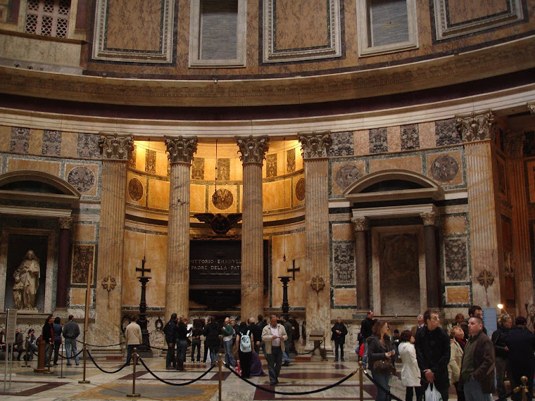 Observations From Afar: The Smackdown: Paris vs. Rome - The Food