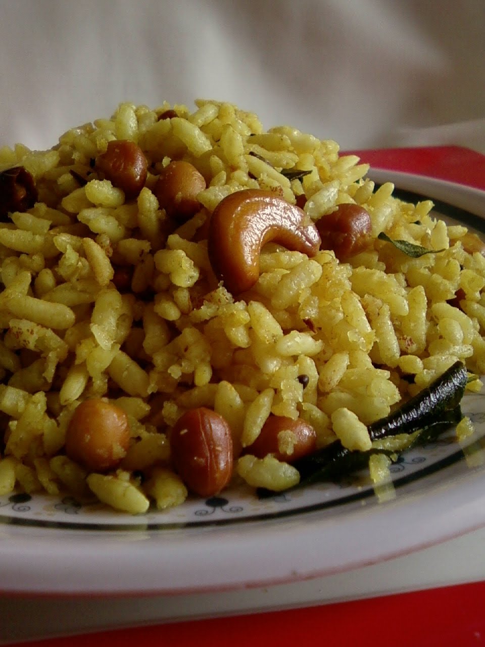 Maramarala Pulihora ~ Puffed Rice With Tamarind - Blend with Spices