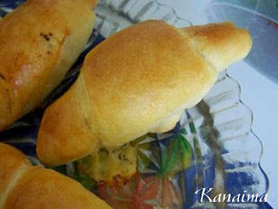 LA PIZCA DE SAL: Cachitos venezolanos de jamón y queso