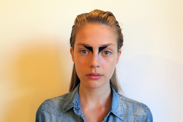 Beauty & Style blog by Laura Valuta: New Triangular Eye Makeup Is ...