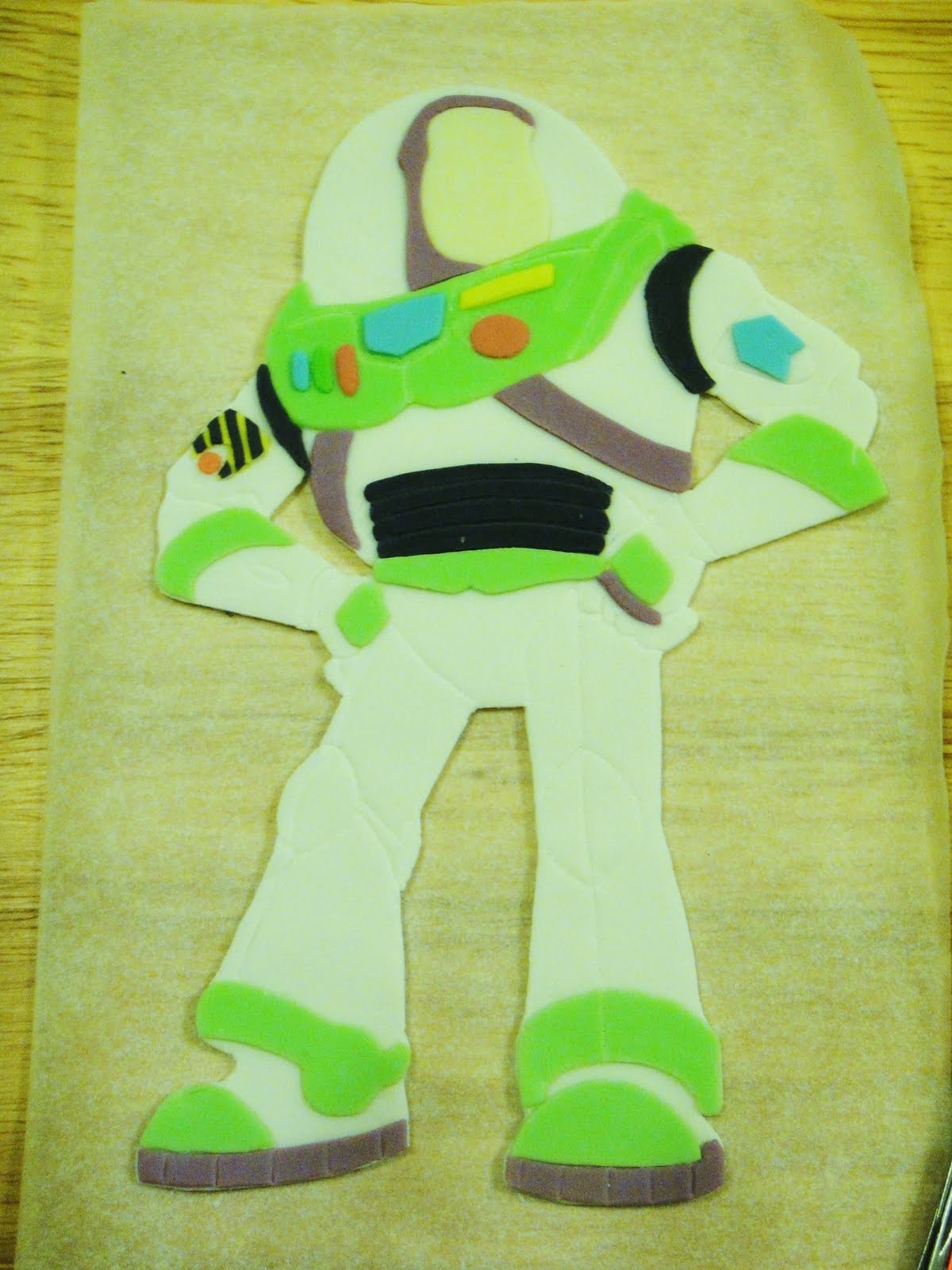 Cakes by Ayan & Mama: How to make a 2D Buzz Lightyear figure