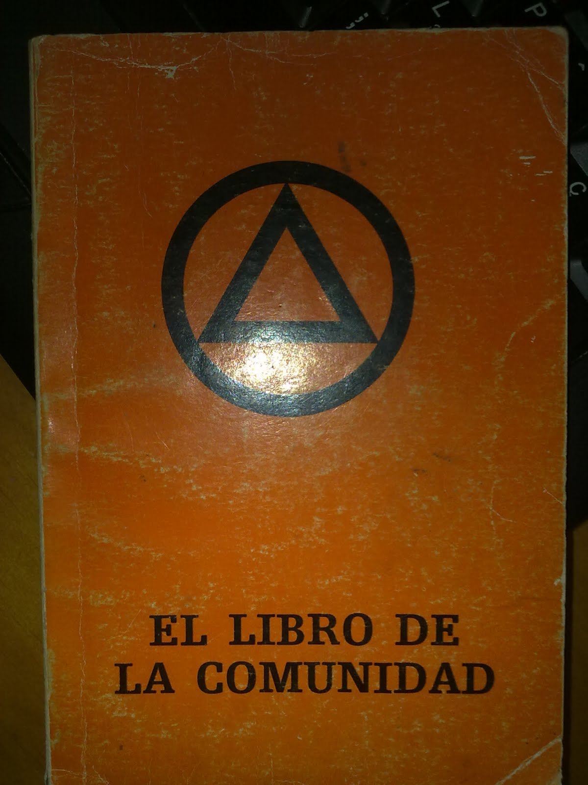 Maralex Jones: El libro de la Comunidad