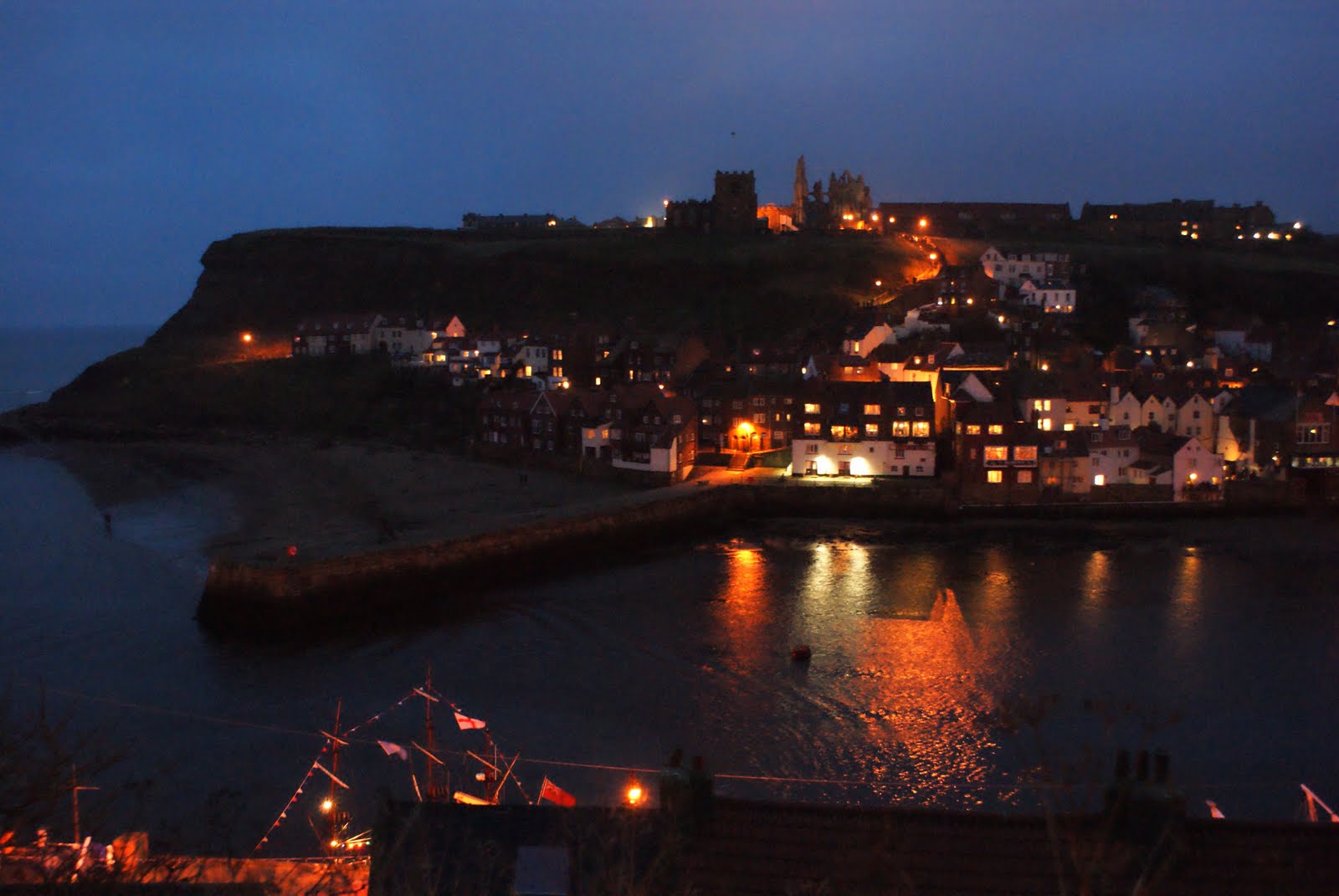 the vintage heart: GOTHIC HORROR HALLOWEEN IN WHITBY!