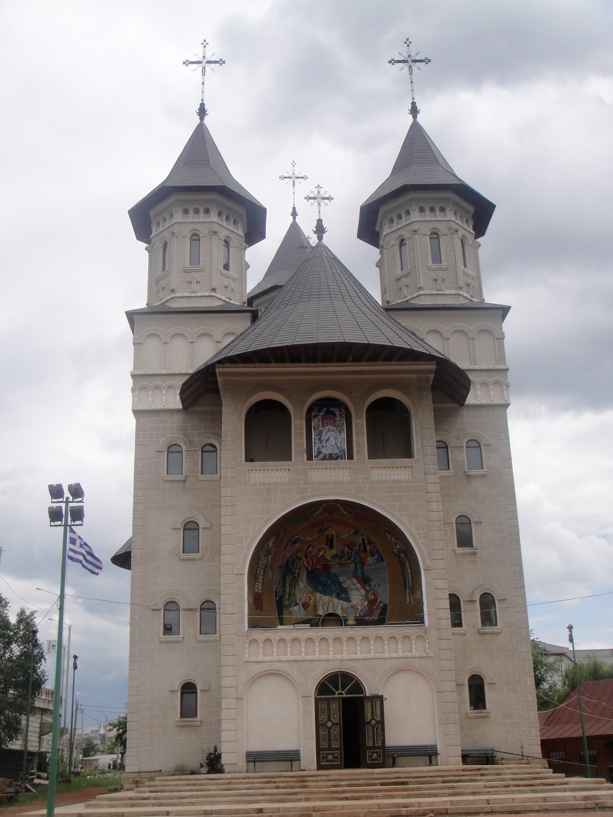 Spangles: Churches Around Romania