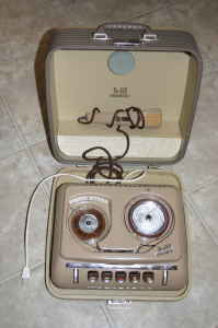 Vintage Microwave: 1950's Grundig dictaphone