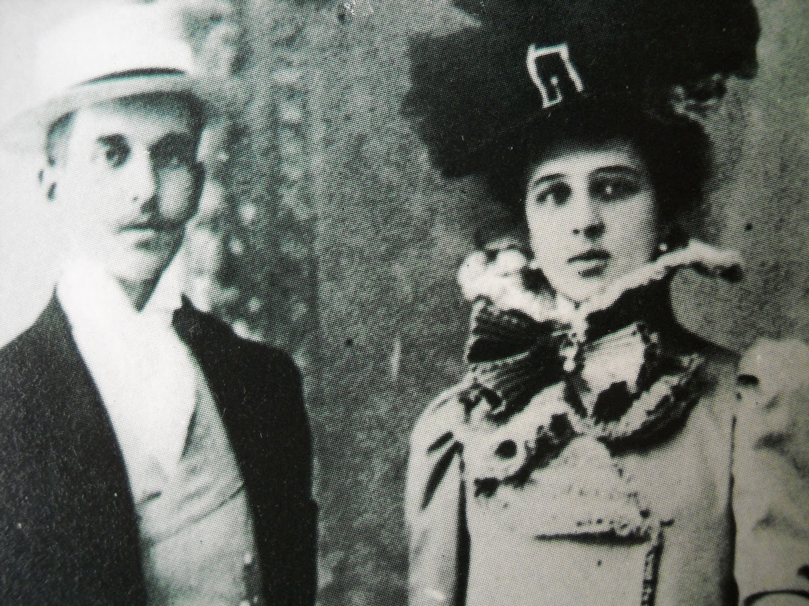 ReportageSicilia: QUEI PETALI PER DONNA FRANCA FLORIO