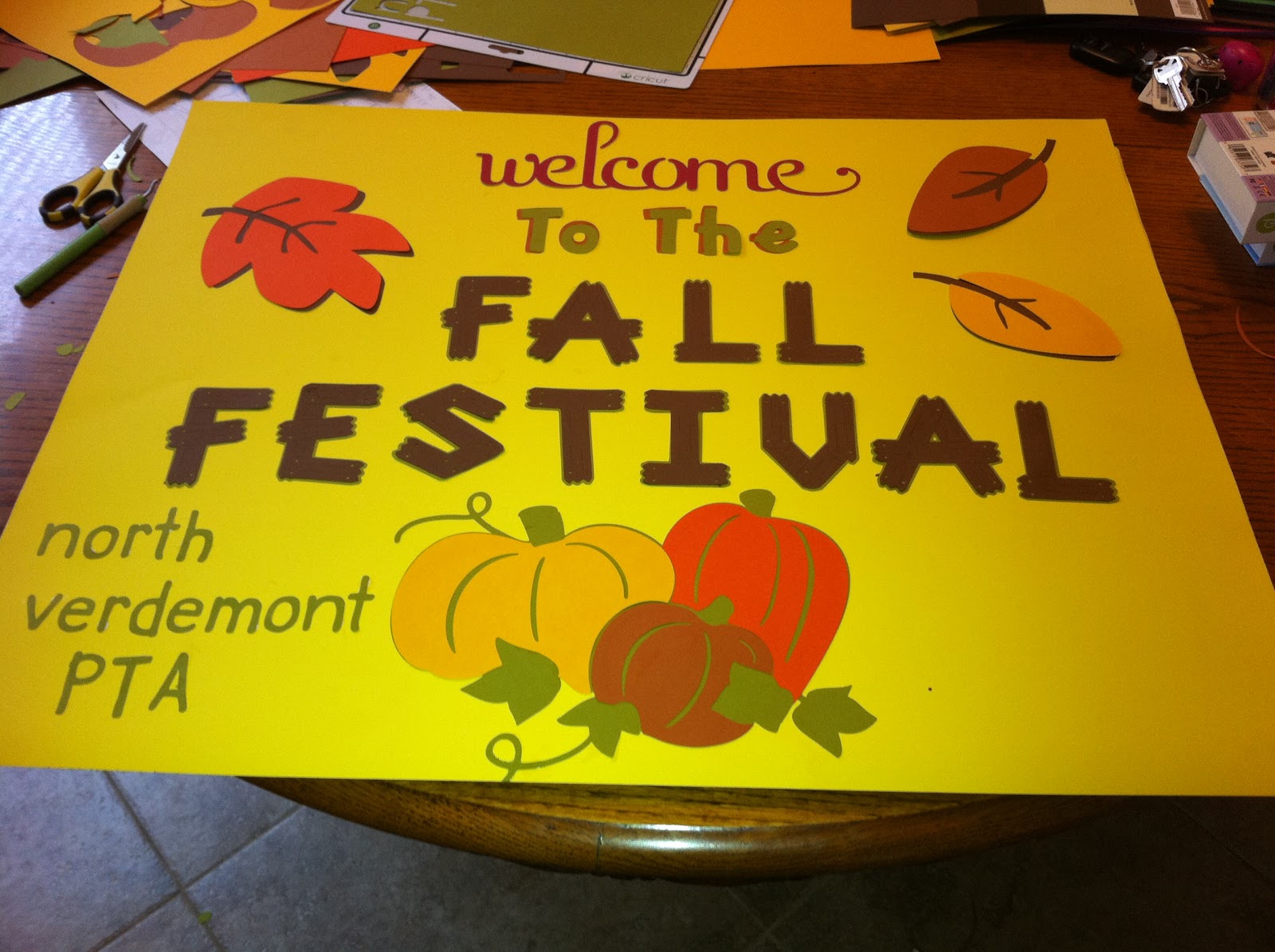 Scrap-n-surf: Fall Festival Signs