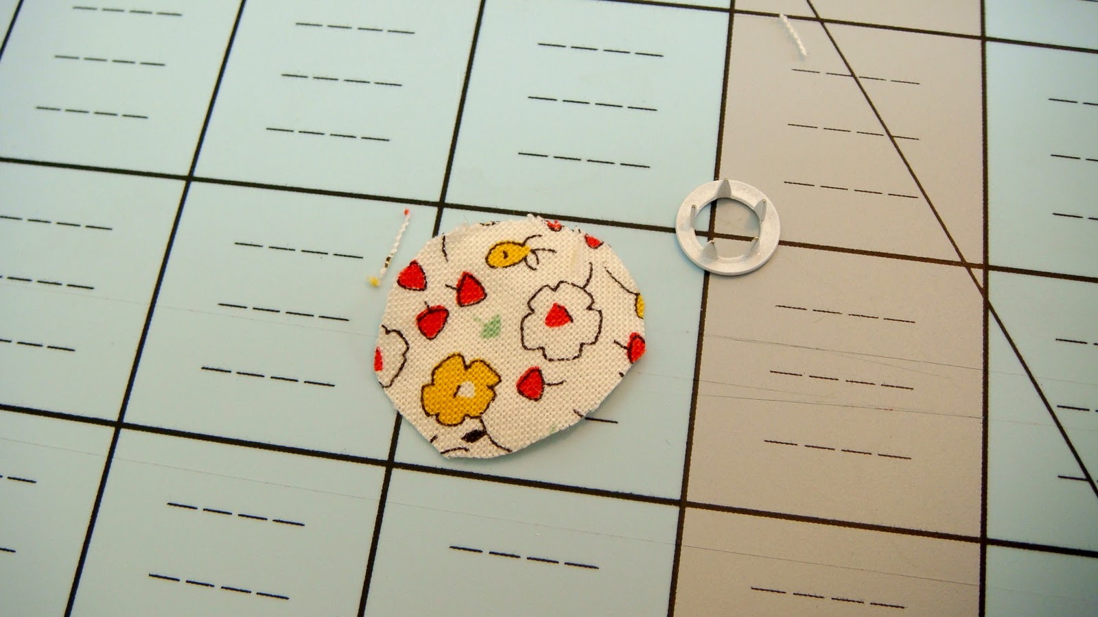 sew grown: Invisible Snaps Tutorial