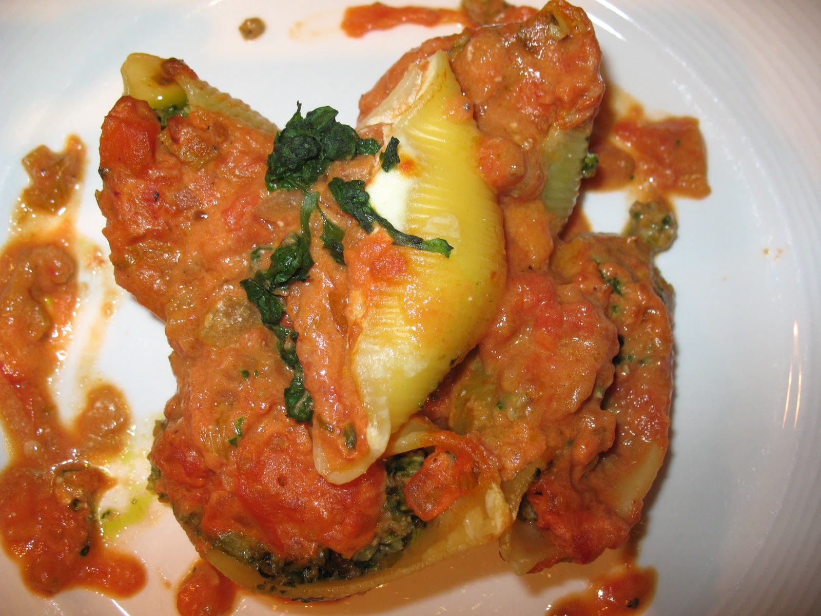 Anna's Table: 'To Meat or Not To Meat '...Stuffed Seashell Pasta