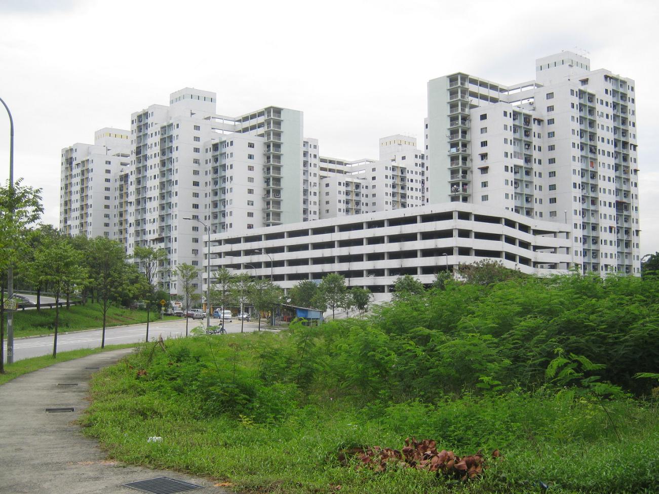 kuala lumpur: PPR RAYA PERMAI - di Sri Petaling dan PLUS ke selatan