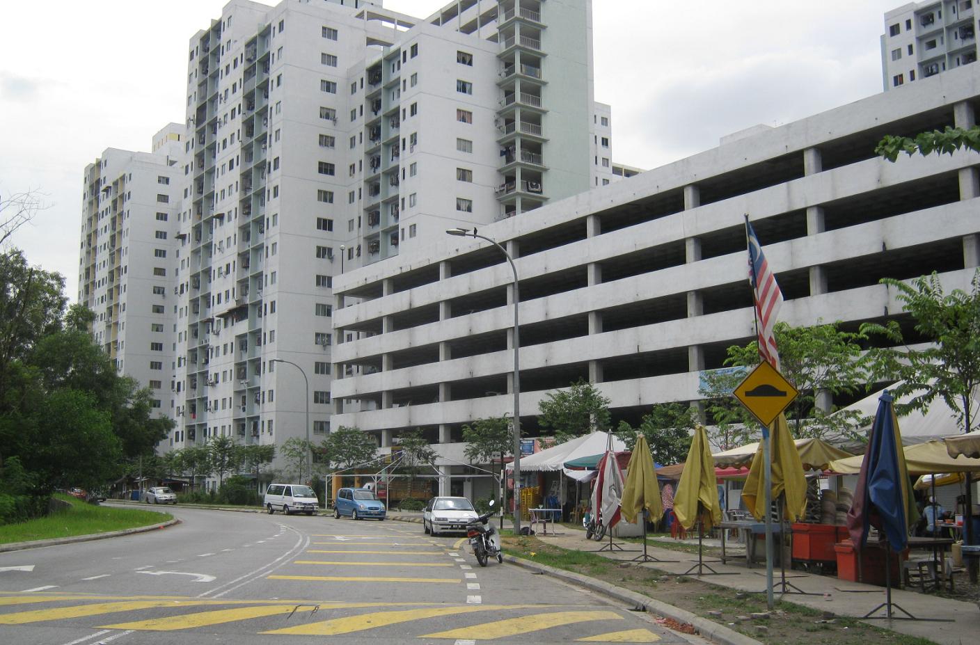 kuala lumpur: PPR RAYA PERMAI - di Sri Petaling dan PLUS ke selatan