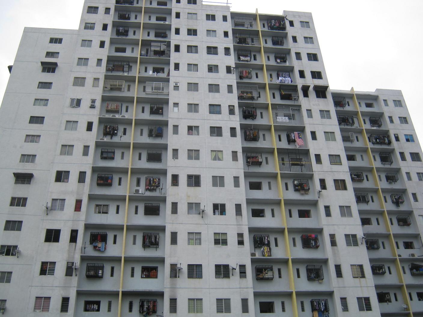 kuala lumpur: PPR RAYA PERMAI - di Sri Petaling dan PLUS ke selatan