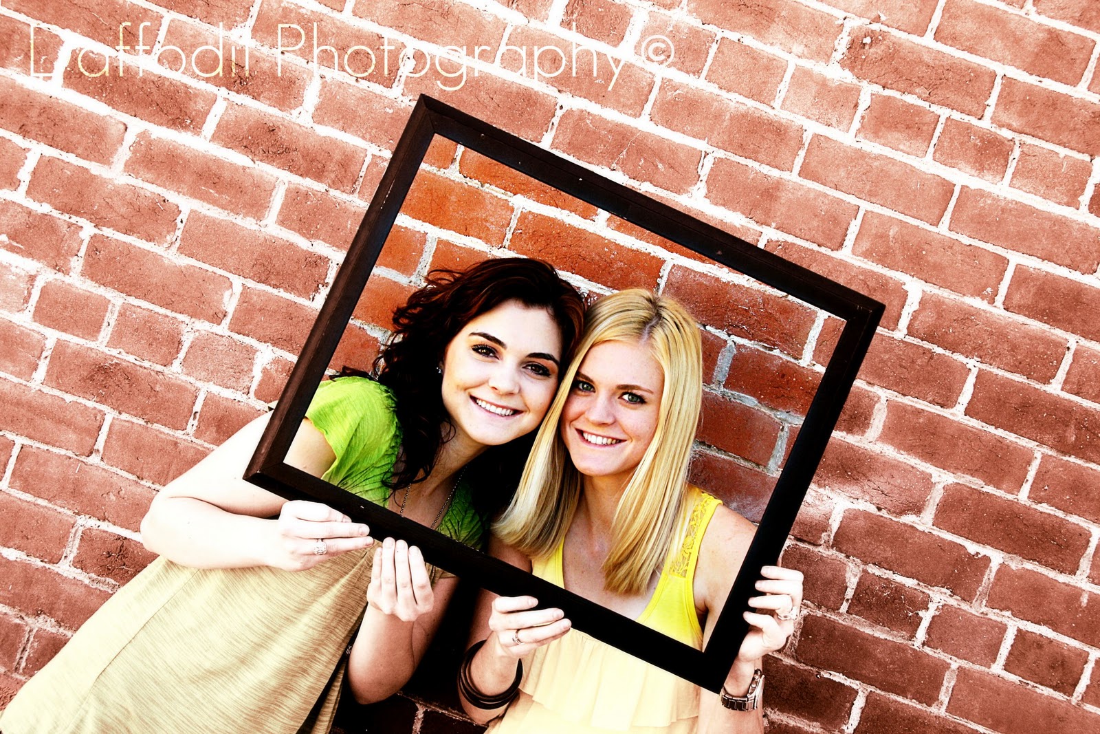 Daffodil Photography: "Twins, Sisters, Best Friends...."