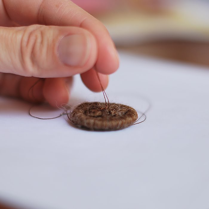 Pretty Ditty: Yarn Button Tutorial