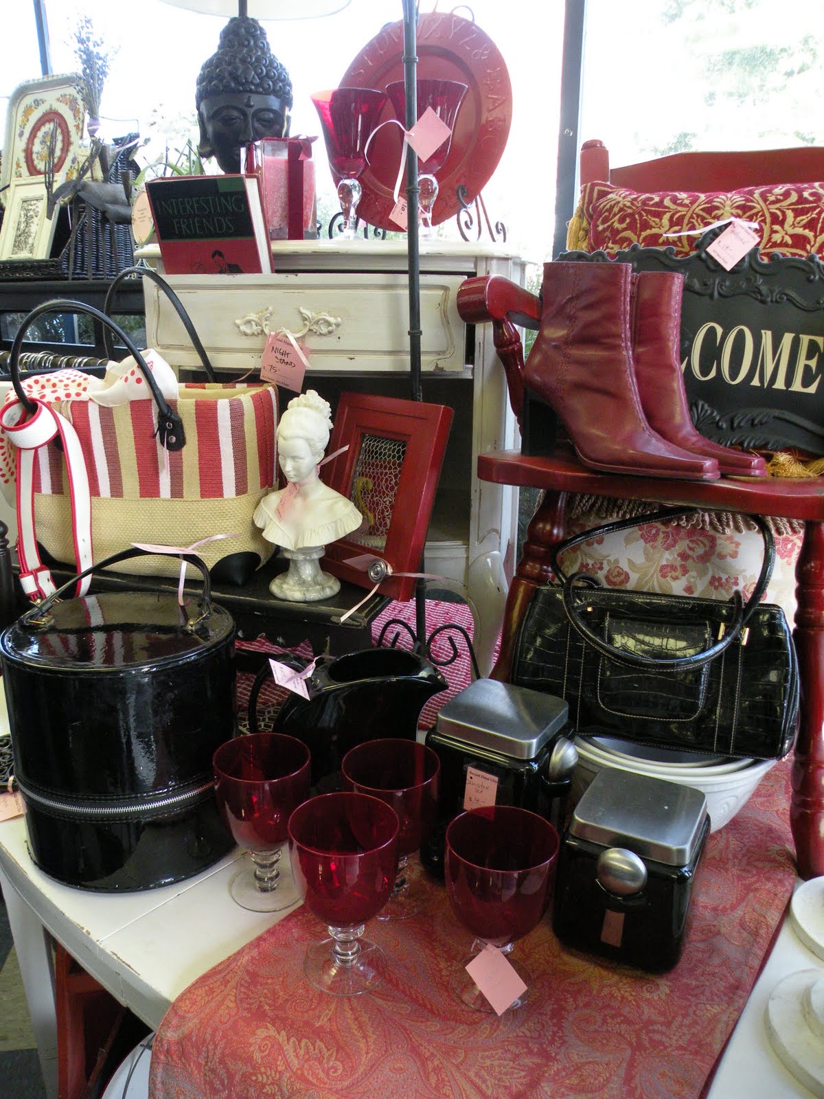 Second Hand Chicks: This Week at Second Hand Chic