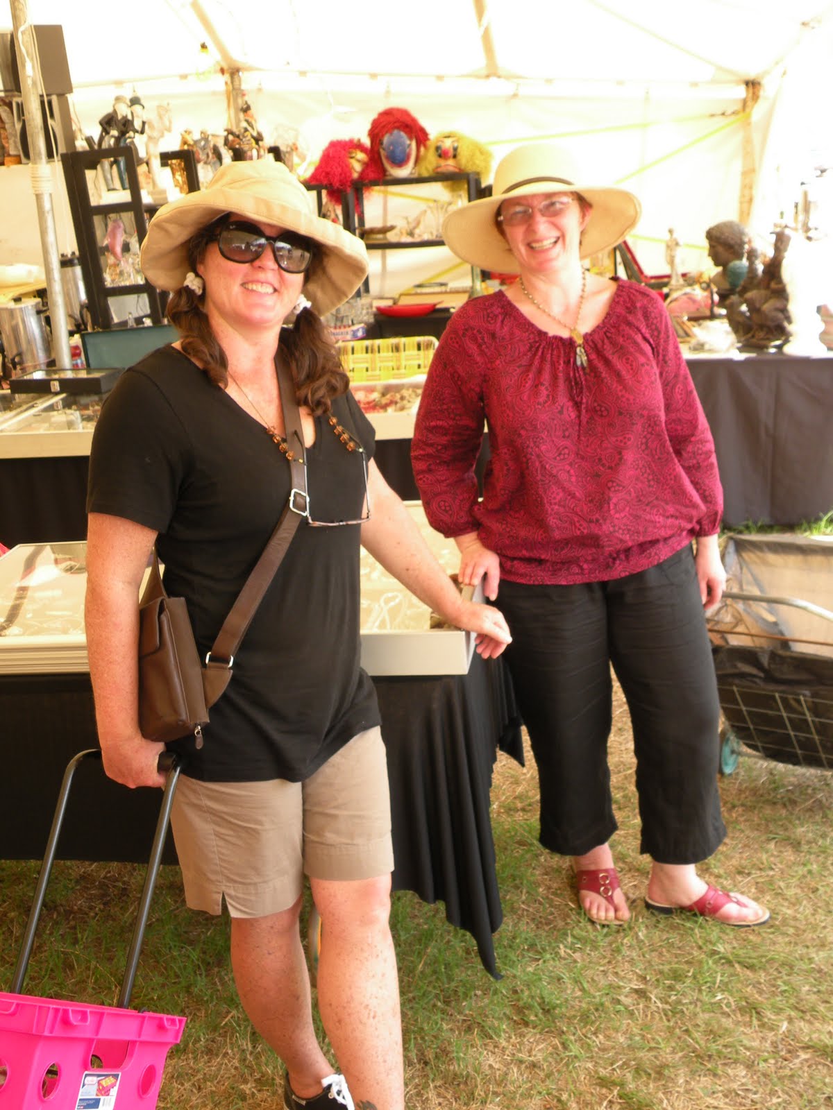 Second Hand Chicks: Round Top Round Up