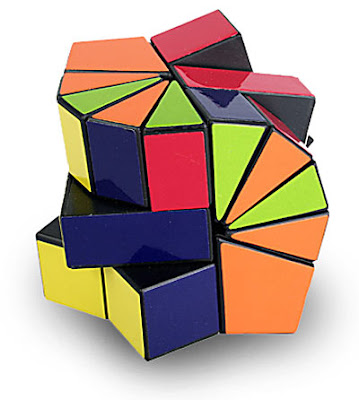 Acumulación Originaria: Cubo de Rubik y variantes / Ërno Rubik