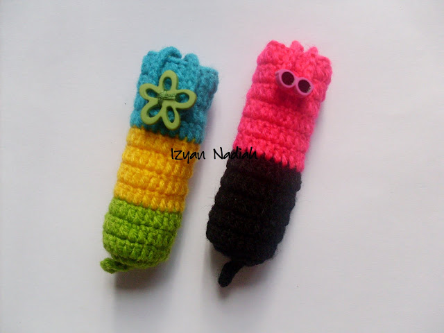 Izyan Nadiah: Pen drive case crocheted :D