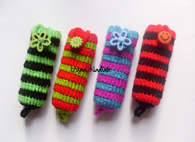 Izyan Nadiah: Pen drive case crocheted :D