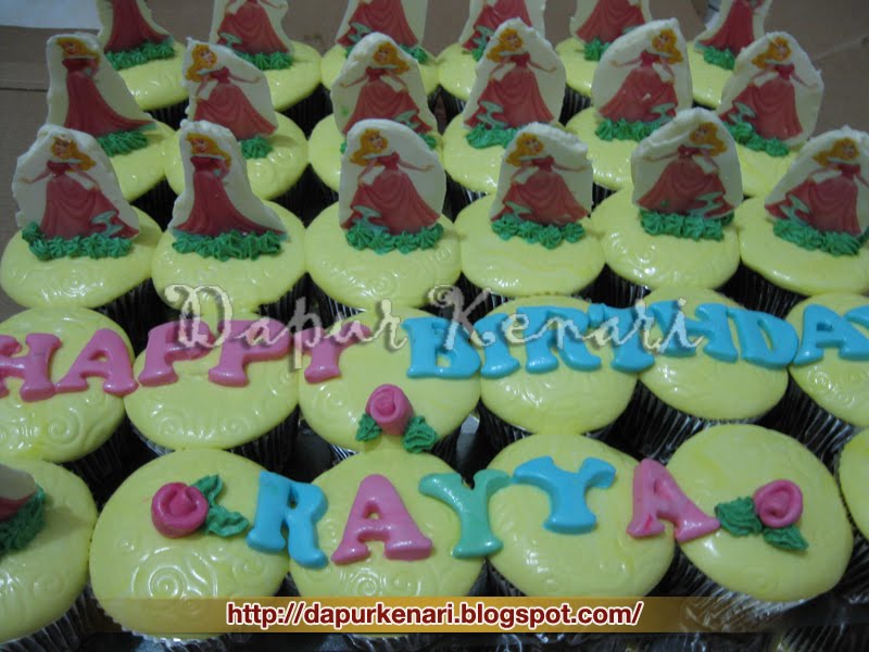 Dapur Kenari: Aneka Cake dan Cupcake