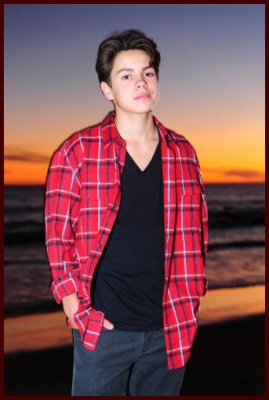 Iteen.com: Jake T. Austin